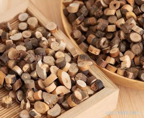 清炖鸡块放什么调料_清炖鸡块需要哪些香料-第2张图片-山城妙识