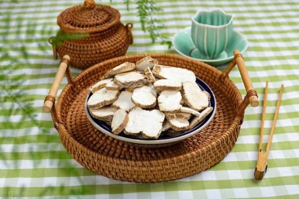 清炖鸡块放什么调料_清炖鸡块需要哪些香料-第1张图片-山城妙识