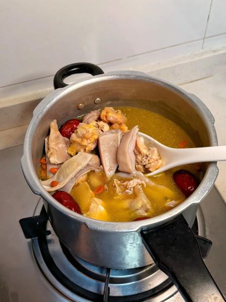 猪肚炖汤怎么做好吃_猪肚汤去腥秘诀-第2张图片-山城妙识