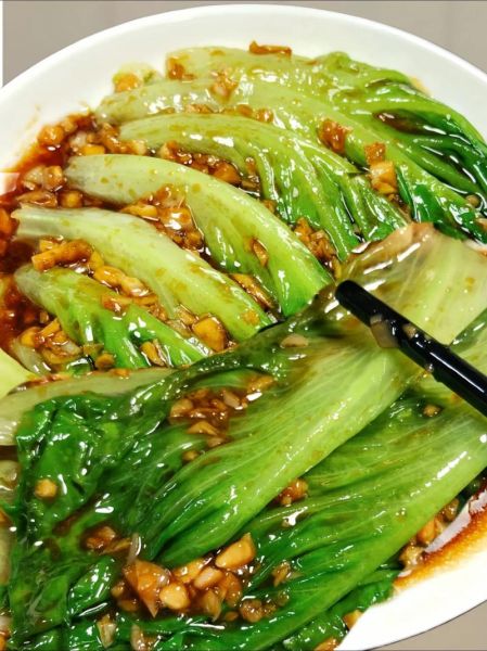 凉拌西生菜怎么做_西生菜焯水还是不焯水-第1张图片-山城妙识 凉拌西生菜怎么做_西生菜焯水还是不焯水-第1张图片-山城妙识