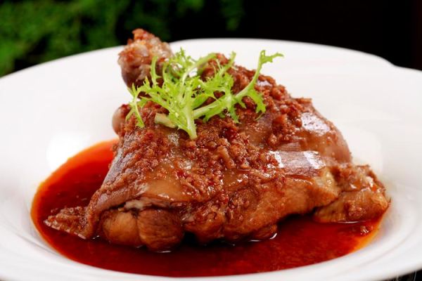 烀肘子怎么做好吃_烀肘子家常做法窍门-第1张图片-山城妙识 烀肘子怎么做好吃_烀肘子家常做法窍门-第1张图片-山城妙识