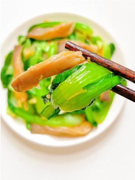 平菇油菜怎么炒好吃_家常做法窍门-第2张图片-山城妙识
