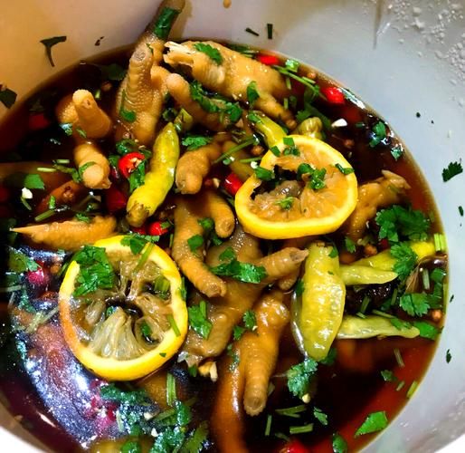 家庭自制泡椒柠檬凤爪怎么做_泡椒柠檬凤爪做法窍门-第1张图片-山城妙识