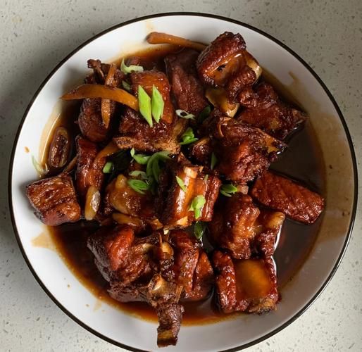 红烧排骨怎么做_红烧排骨家常做法视频-第1张图片-山城妙识