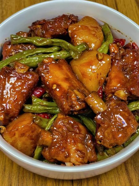 长豆角炖排骨怎么做_长豆角炖排骨需要焯水吗-第2张图片-山城妙识