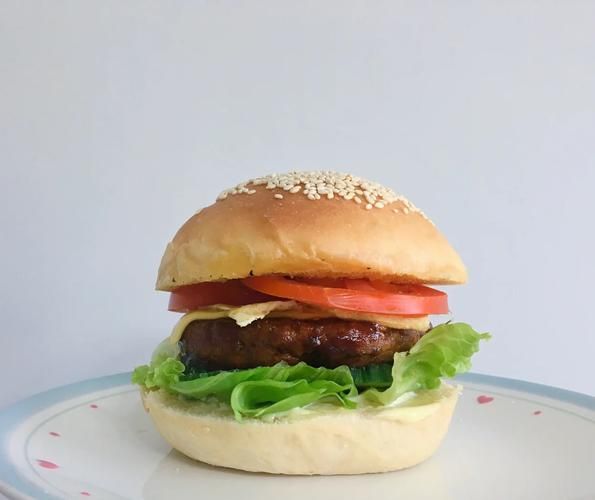 自制牛肉汉堡怎么做_自制牛肉汉堡热量高吗-第2张图片-山城妙识