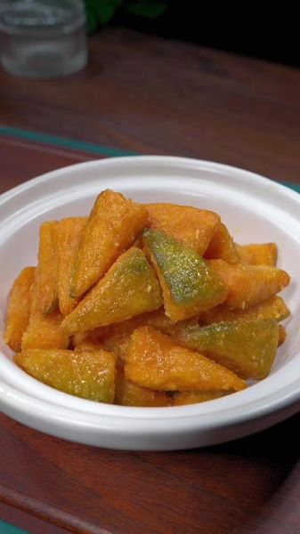 蛋黄焗倭瓜怎么做_蛋黄焗倭瓜的做法窍门-第1张图片-山城妙识