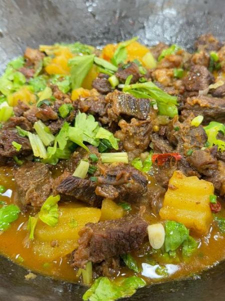 鲜牛肉怎么做好吃_家常鲜牛肉的做法大全-第1张图片-山城妙识