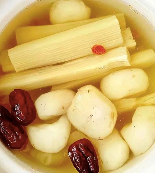 广式马蹄糖水怎么做_马蹄糖水功效与禁忌-第3张图片-山城妙识 广式马蹄糖水怎么做_马蹄糖水功效与禁忌-第3张图片-山城妙识