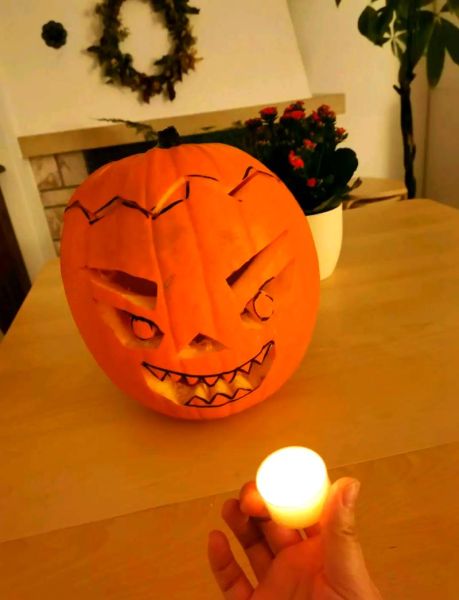 万圣节南瓜灯怎么做_南瓜灯雕刻技巧-第1张图片-山城妙识