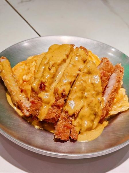 肯德基黄金咖喱猪扒饭好吃吗_热量多少-第1张图片-山城妙识