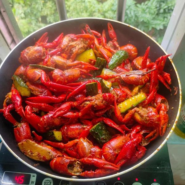 麻辣龙虾怎么做最好吃_家庭版麻辣小龙虾做法-第1张图片-山城妙识