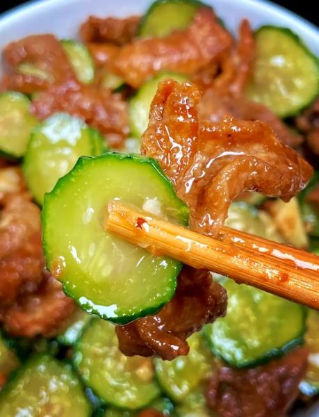 青瓜炒瘦肉怎么做_青瓜炒瘦肉热量高吗-第3张图片-山城妙识