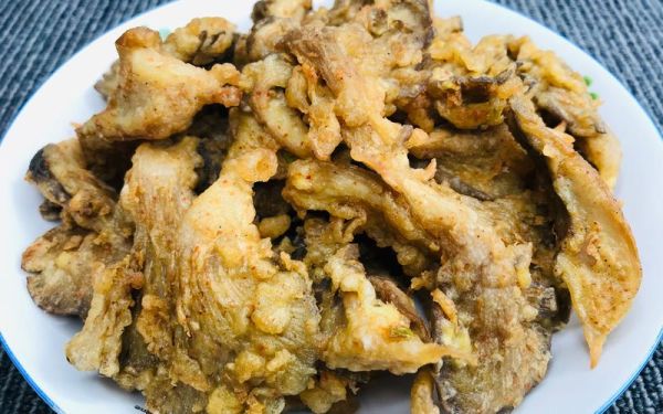 软炸鲜蘑菇怎么做_软炸蘑菇用焯水吗-第3张图片-山城妙识