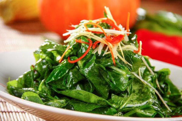 菠菜和什么一起吃最有营养_菠菜最佳搭配食物-第2张图片-山城妙识 菠菜和什么一起吃最有营养_菠菜最佳搭配食物-第2张图片-山城妙识