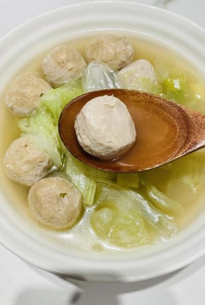 小白菜汆丸子锅怎么做_小白菜汆丸子锅热量高吗-第3张图片-山城妙识