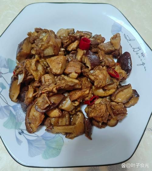 香菇炖鸡腿怎么做好吃_香菇炖鸡腿的家常做法-第1张图片-山城妙识 香菇炖鸡腿怎么做好吃_香菇炖鸡腿的家常做法-第1张图片-山城妙识