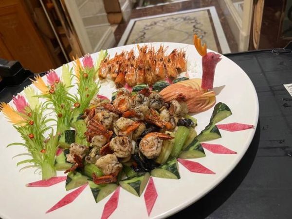 花色拼盘怎么摆好看_花色拼盘有哪些经典搭配-第1张图片-山城妙识