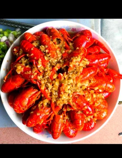 麻辣蒜蓉小龙虾怎么做_蒜蓉小龙虾做法窍门-第2张图片-山城妙识 麻辣蒜蓉小龙虾怎么做_蒜蓉小龙虾做法窍门-第2张图片-山城妙识