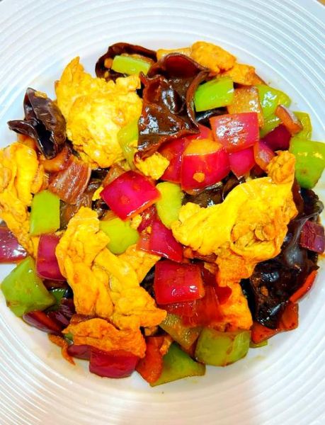 洋葱木耳炒鸡蛋有毒吗_洋葱木耳炒鸡蛋会中毒吗-第1张图片-山城妙识