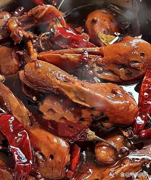 鸭脖的做法_鸭脖怎么卤才入味-第1张图片-山城妙识
