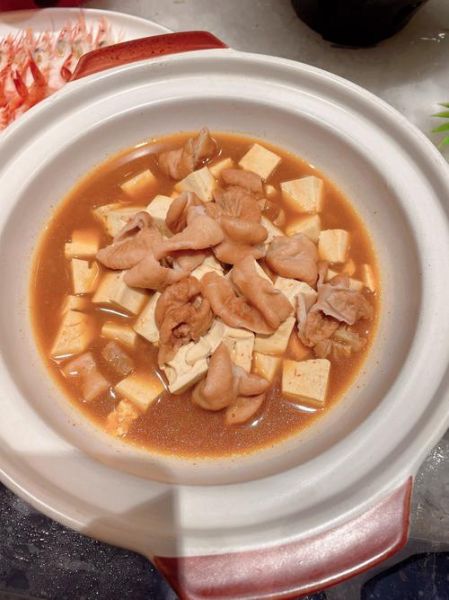 豆腐炖大肠怎么做_豆腐炖大肠家常做法-第1张图片-山城妙识