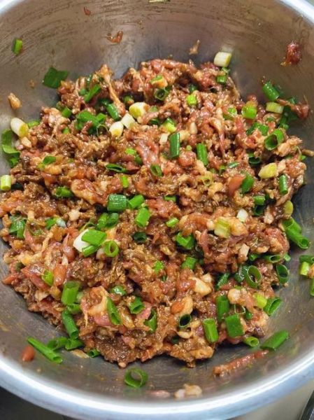 酱肉包子三种酱是什么_正宗做法揭秘-第1张图片-山城妙识