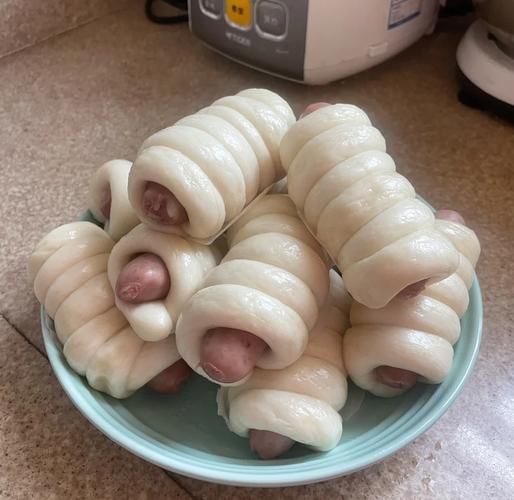 香肠馒头卷怎么做_香肠馒头卷蒸多久-第1张图片-山城妙识