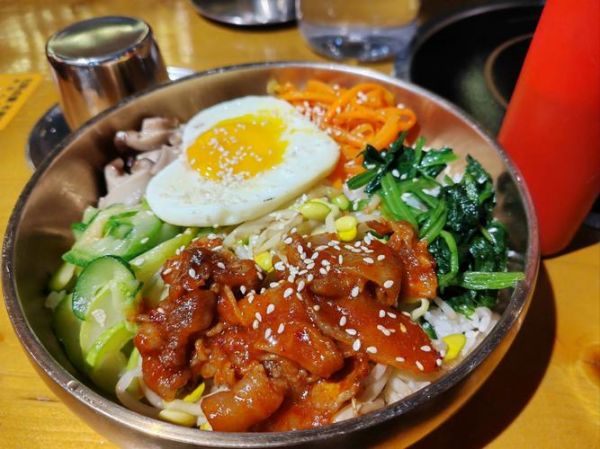 韩式拌饭怎么做_韩式拌饭热量高吗-第2张图片-山城妙识