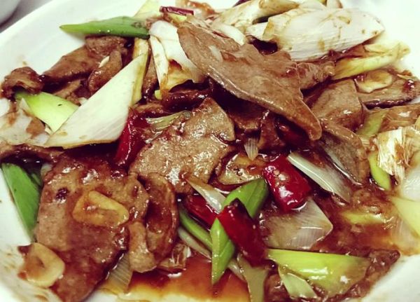 葱爆猪肝怎么做_猪肝去腥嫩而不柴的秘诀-第2张图片-山城妙识