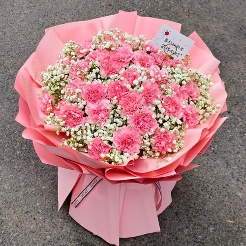 康乃馨花束送妈妈好吗_康乃馨花束怎么选-第1张图片-山城妙识