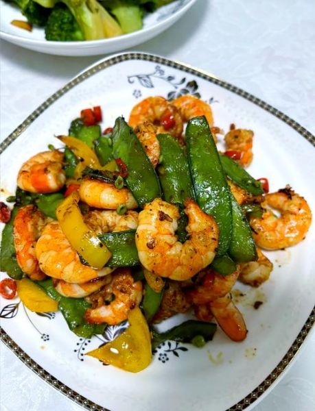 咖喱炒饭咖喱块怎么化_咖喱块融化技巧-第3张图片-山城妙识 咖喱炒饭咖喱块怎么化_咖喱块融化技巧-第3张图片-山城妙识