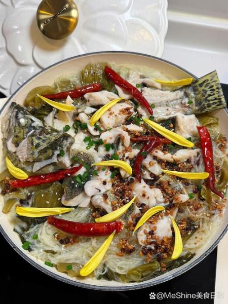 酸菜鲈鱼怎么做才嫩_家常做法步骤详解-第1张图片-山城妙识