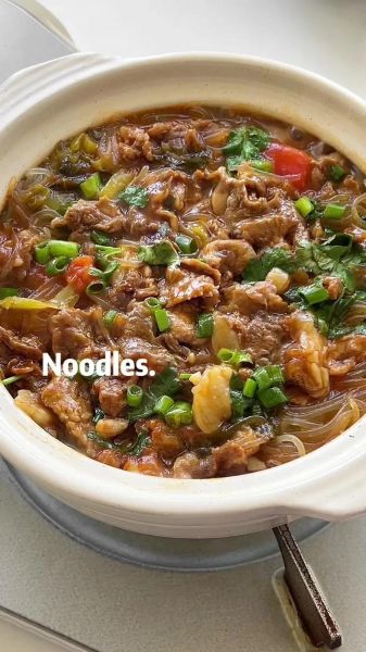 酸菜粉丝肉片汤怎么做_酸菜粉丝肉片汤的家常做法-第2张图片-山城妙识