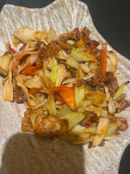 葱爆牛肉怎么做才嫩_正宗做法窍门-第3张图片-山城妙识