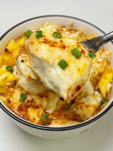 鸡蛋烧豆腐怎么做_鸡蛋烧豆腐热量高吗-第2张图片-山城妙识