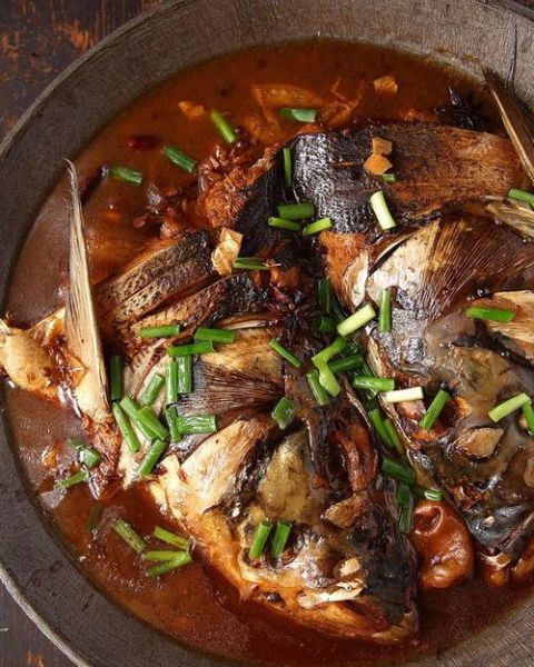 铁锅炖鱼头怎么做_铁锅炖鱼头需要炖多久-第3张图片-山城妙识