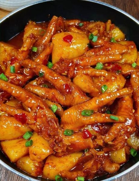 土豆鸡爪子怎么做好吃_家常土豆鸡爪子做法大全-第2张图片-山城妙识