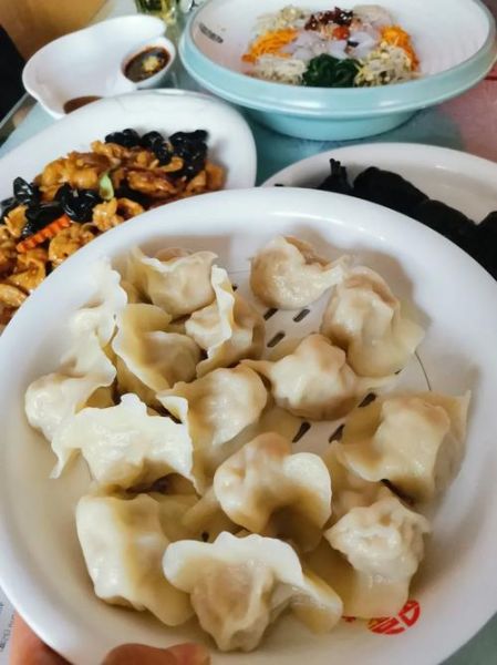 墨鱼水饺怎么做_墨鱼水饺馅料怎么调-第1张图片-山城妙识