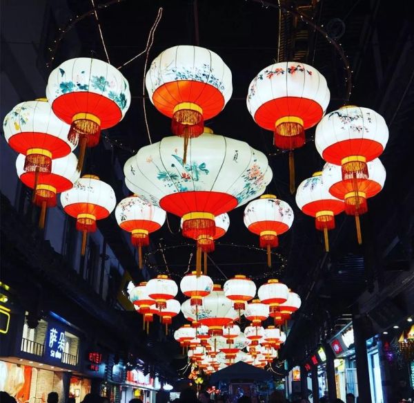 中国传统节日图片有哪些_如何拍摄更有氛围感-第1张图片-山城妙识