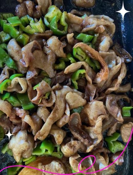 青椒炒肥肠怎么炒才脆_青椒炒肥肠焯水还是生炒-第2张图片-山城妙识