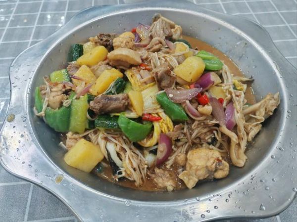 火锅鸡怎么做_火锅鸡需要哪些配料-第1张图片-山城妙识