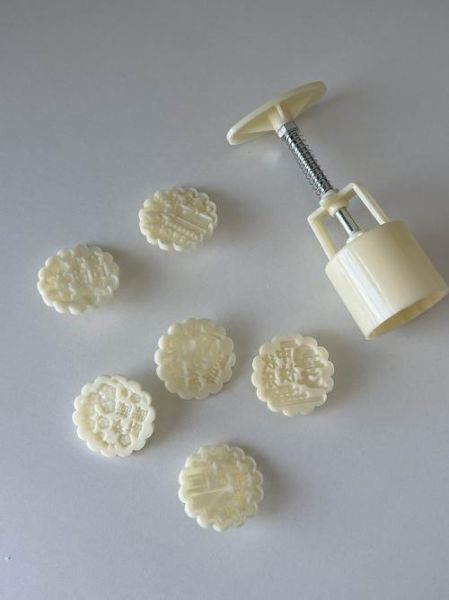 做冰皮月饼需要什么工具_冰皮月饼模具推荐-第1张图片-山城妙识 做冰皮月饼需要什么工具_冰皮月饼模具推荐-第1张图片-山城妙识