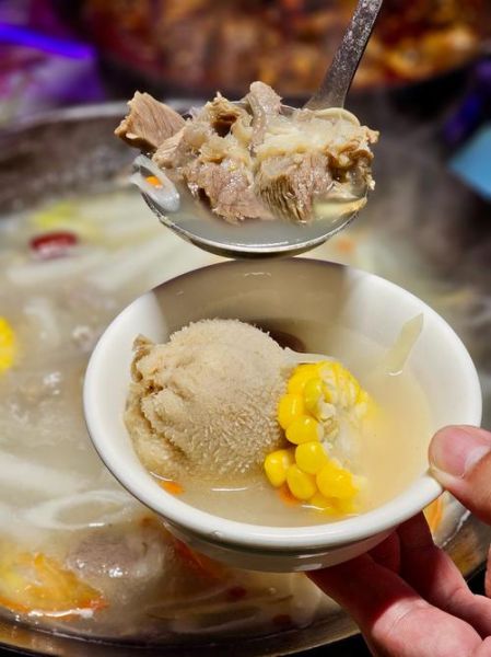 滋补羊肉汤的做法_滋补羊肉汤适合什么人喝-第3张图片-山城妙识