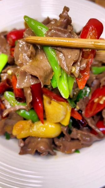 炒猪心怎么炒才嫩_猪心焯水多久-第1张图片-山城妙识