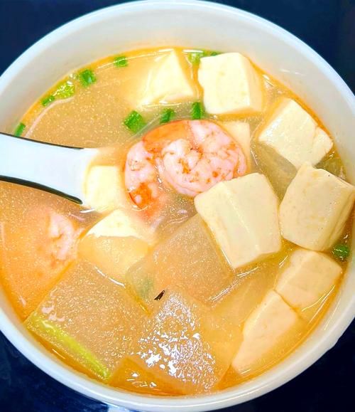 冬瓜虾仁豆腐汤怎么做_冬瓜虾仁豆腐汤的做法-第1张图片-山城妙识