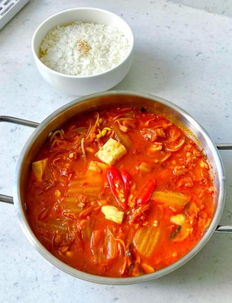 正宗泡菜豆腐汤怎么做_泡菜豆腐汤的家常做法-第2张图片-山城妙识 正宗泡菜豆腐汤怎么做_泡菜豆腐汤的家常做法-第2张图片-山城妙识