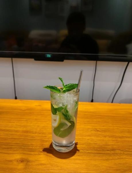 莫吉托鸡尾酒口感如何_莫吉托鸡尾酒好喝吗-第1张图片-山城妙识