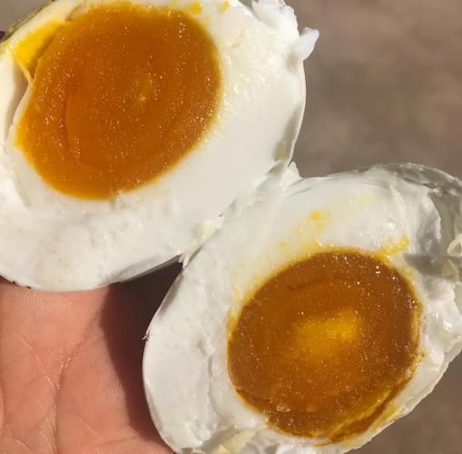 咸鸭蛋怎么吃好吃不咸_咸鸭蛋去咸技巧-第1张图片-山城妙识 咸鸭蛋怎么吃好吃不咸_咸鸭蛋去咸技巧-第1张图片-山城妙识