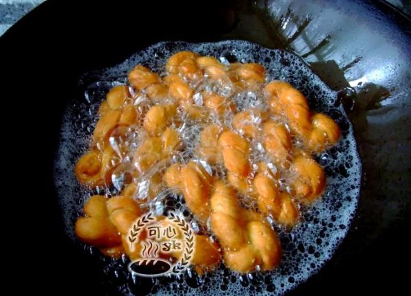 自制麻花怎样又酥又脆_麻花酥脆小窍门-第3张图片-山城妙识